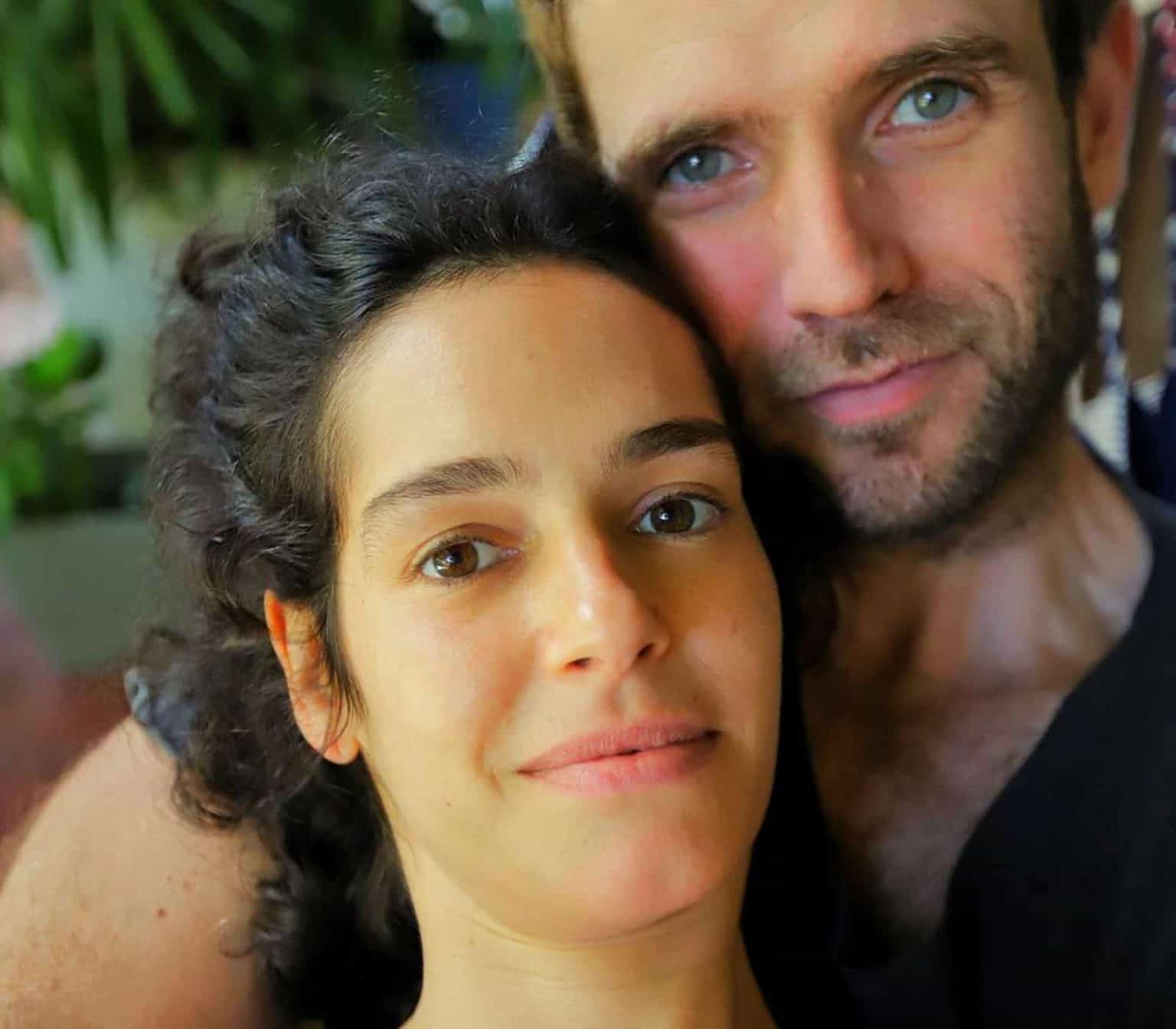 A atriz Maria Flor mostra barriga na web para compartilhar a sua ...